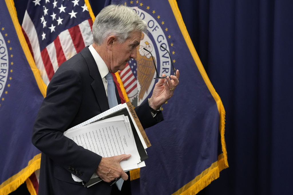 Fed raises key rate but hints it may pause amid bank turmoil | News ...